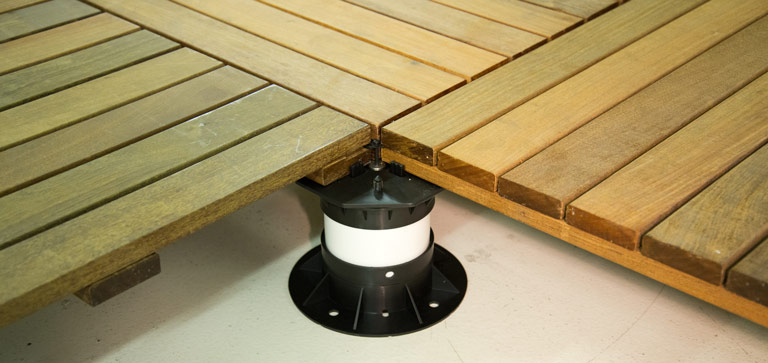 Altitudes Pedestal® | Adjustable Screw-Jack Deck Tile System